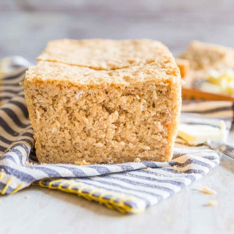 Easy No-Knead Oat Bread - Running to the Kitchen®