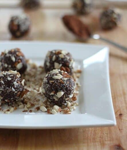 Chocolate Almond Truffles - Healthy Chocolate Truffles with Almonds