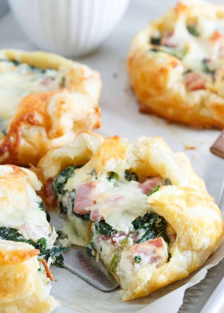 Ham Cheese and Spinach Breakfast Pies - Homemade Mini Breakfast Pies