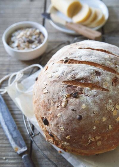 Muesli Bread - Easy Fresh Homemade Muesli Bread