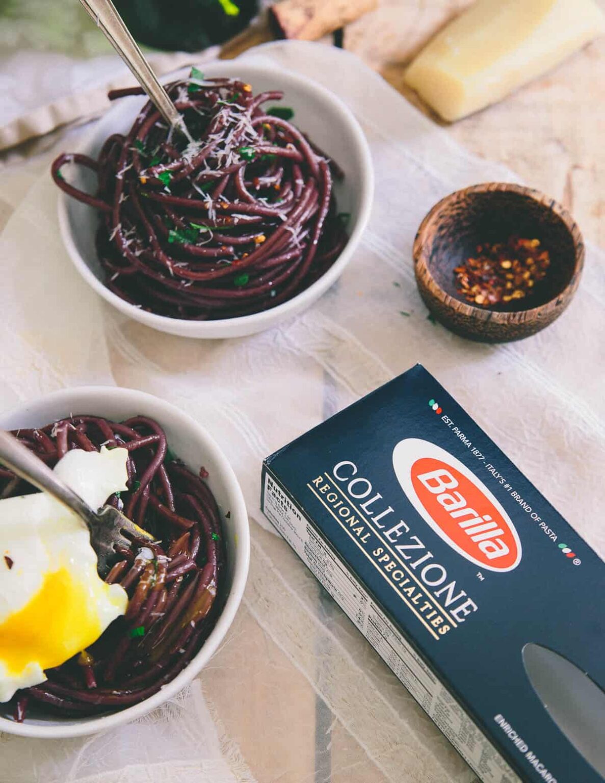 Bucatini Recipe - Red Wine Garlic Bucatini Pasta Recipe
