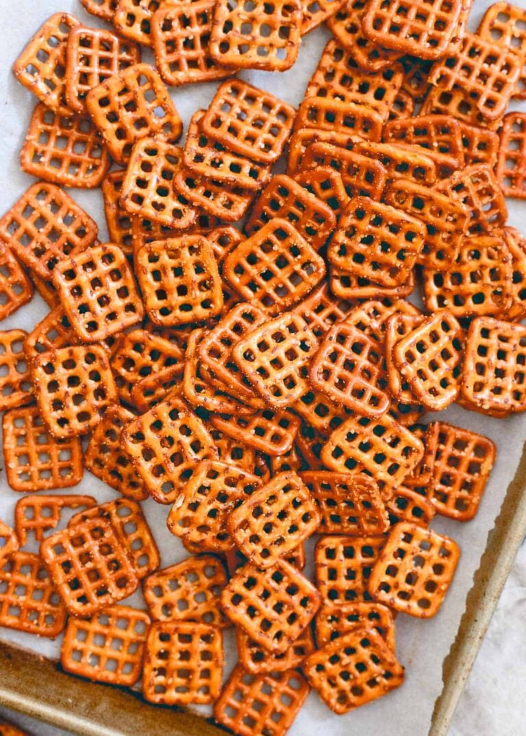 Spicy Pretzel Recipe - Running to the Kitchen®