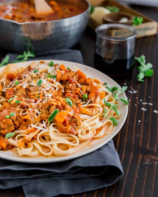 Instant Pot Bolognese - Classic Italian Bolognese Sauce Recipe