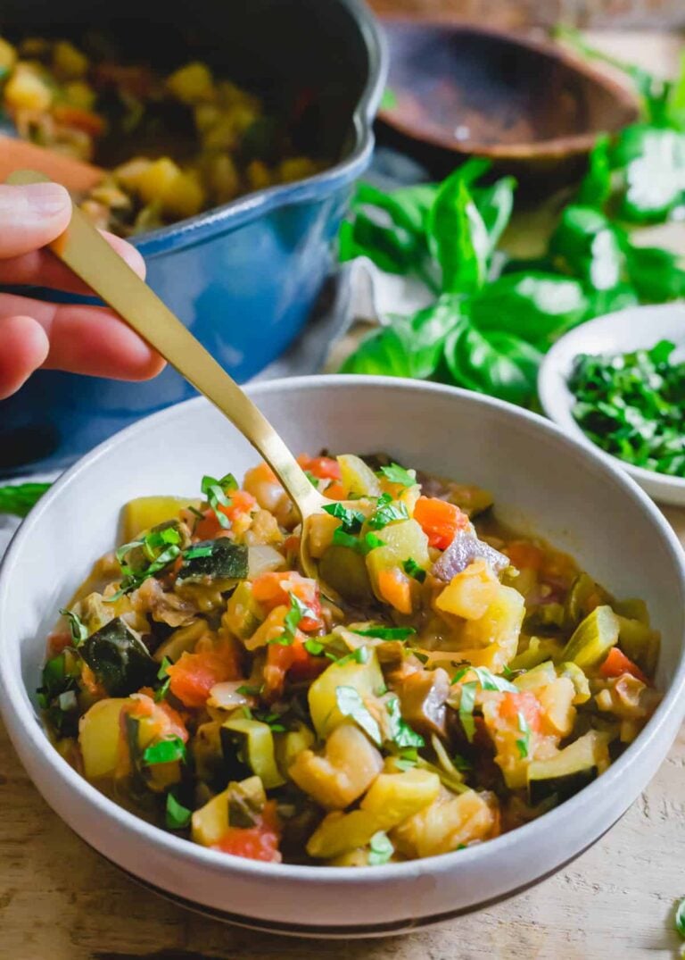 Ciambotta (Giambotta) - Hearty Italian Vegetable Stew