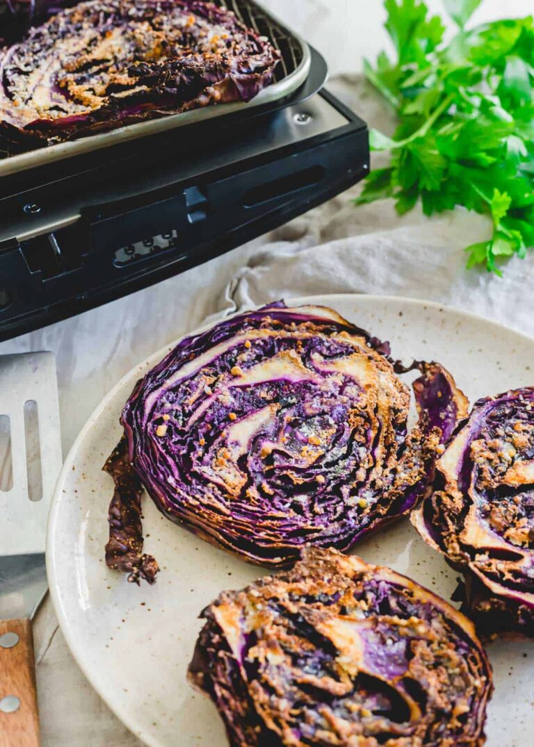 Crispy Garlic Air Fryer Cabbage - Running to the Kitchen®
