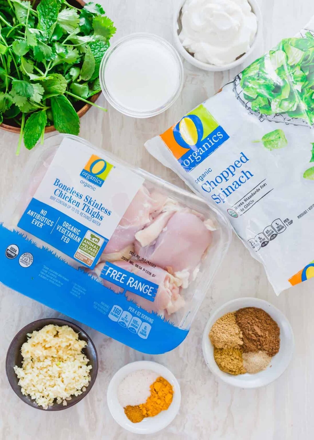 EASY! Chicken Saag (Chicken Saagwala) - Running to the Kitchen®