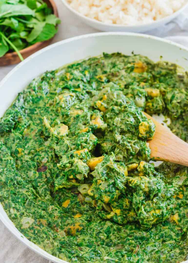EASY! Chicken Saag (Chicken Saagwala) - Running to the Kitchen®