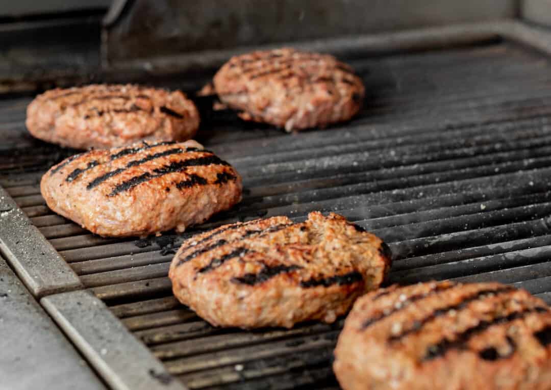 How to Grill the Perfect Burger - Running to the Kitchen®