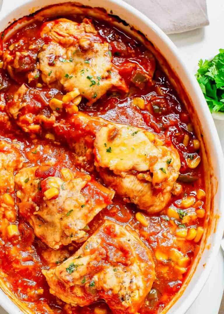 Easy Baked Salsa Chicken - Running to the Kitchen®