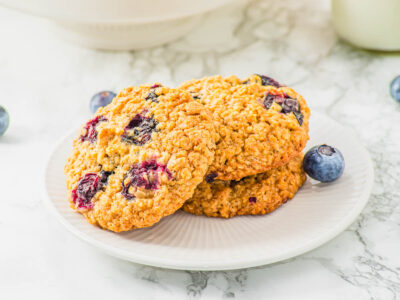 Blueberry Oatmeal Cookies - Running to the Kitchen®