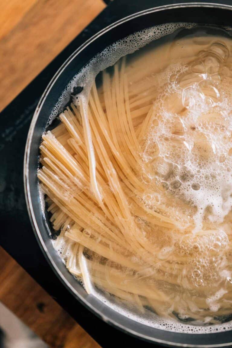 How to Use Pasta Water the Right Way in Your Cooking - Running to the ...